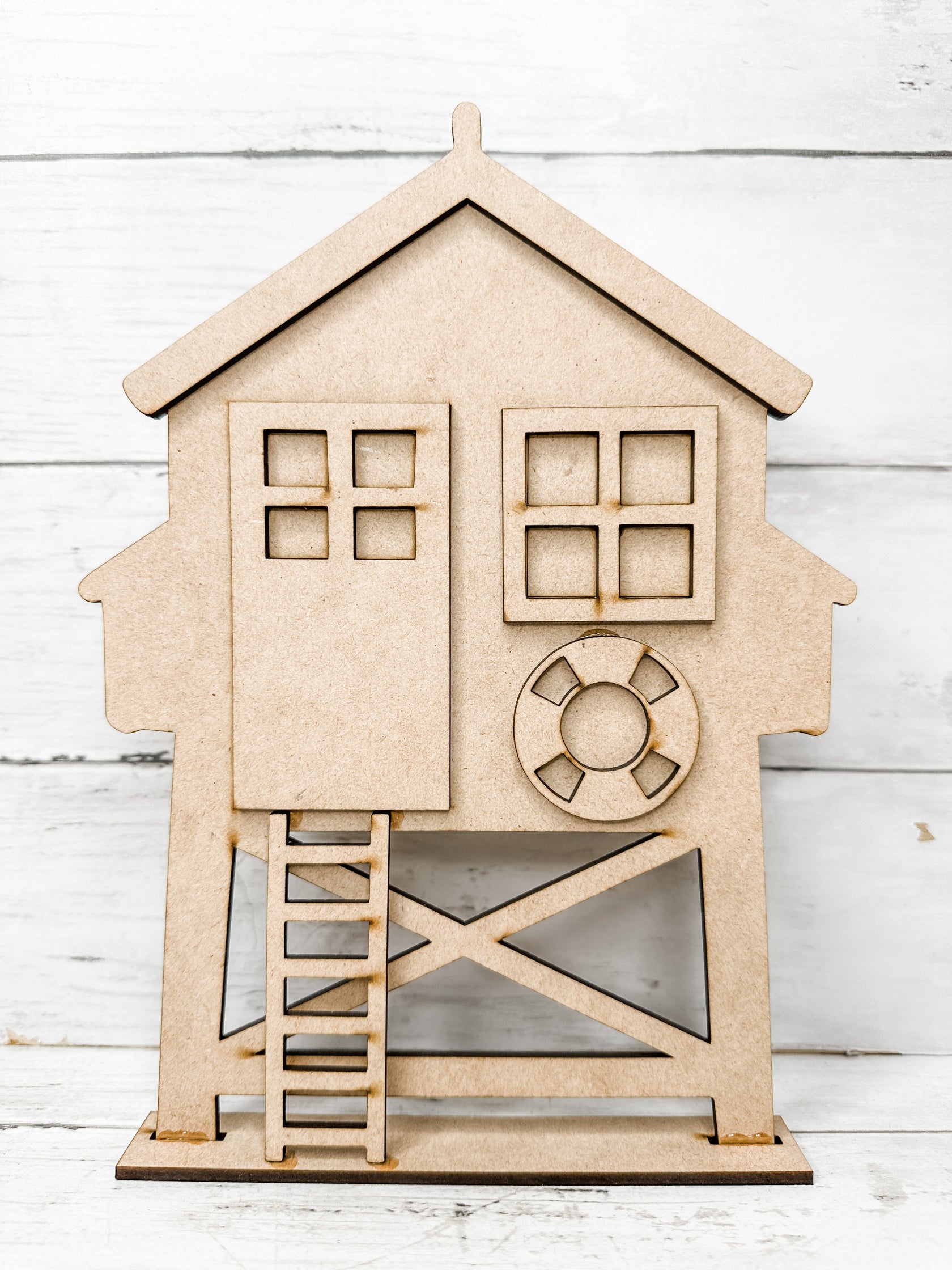 Standing Life Guard Tower DIY Kit – DIY with Amber