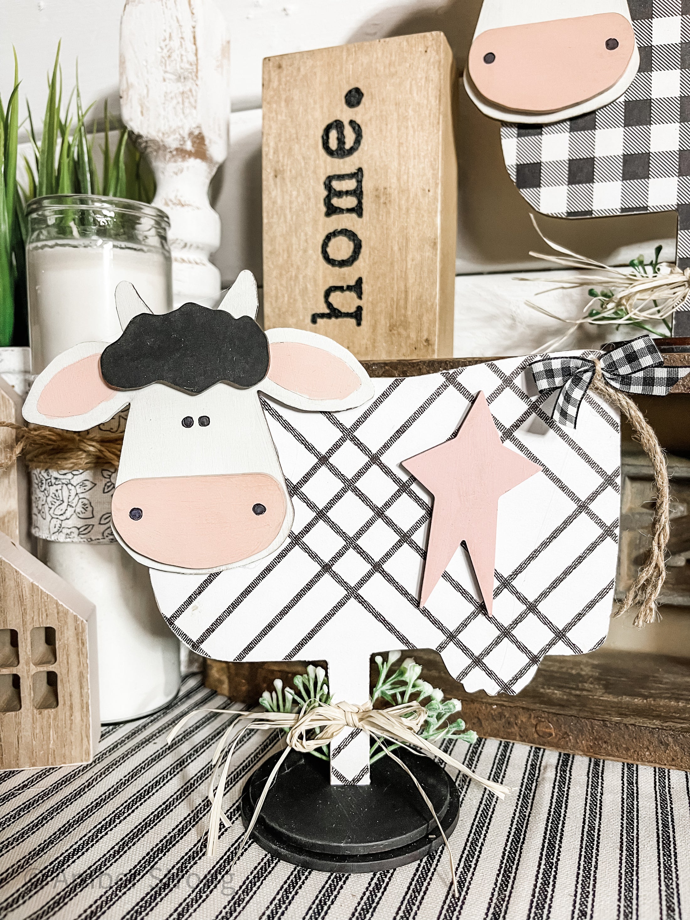 Standing Cows DIY Kit – DIY with Amber